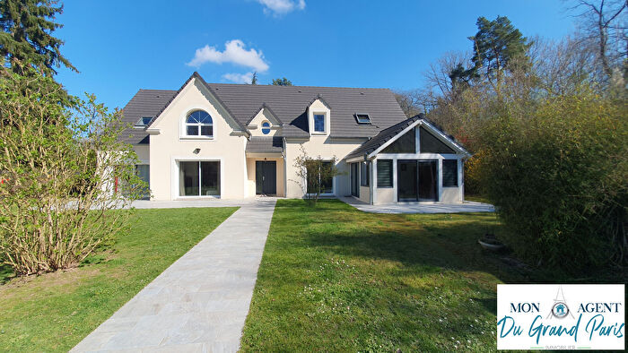 Dourdan : Maison 8 pièces à vendre