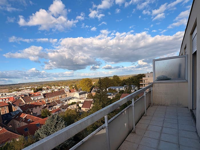 Saint-Cyr-l'École, Hôtel de ville - Appartement 2 pièces à louer