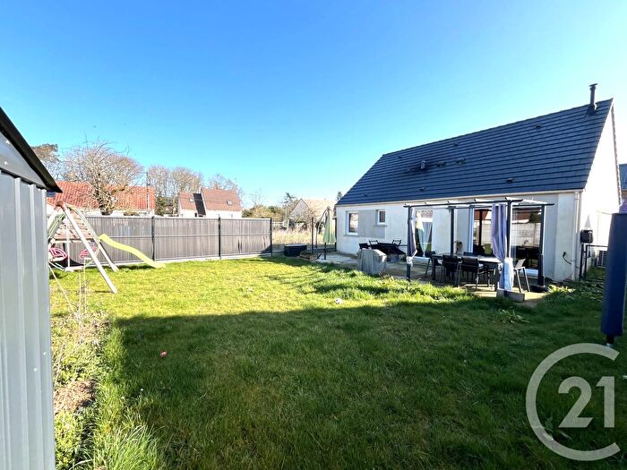 Maison 4 pièces à vendre à Angerville