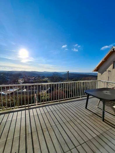 Montfaucon : Appartement 3 pièces à louer