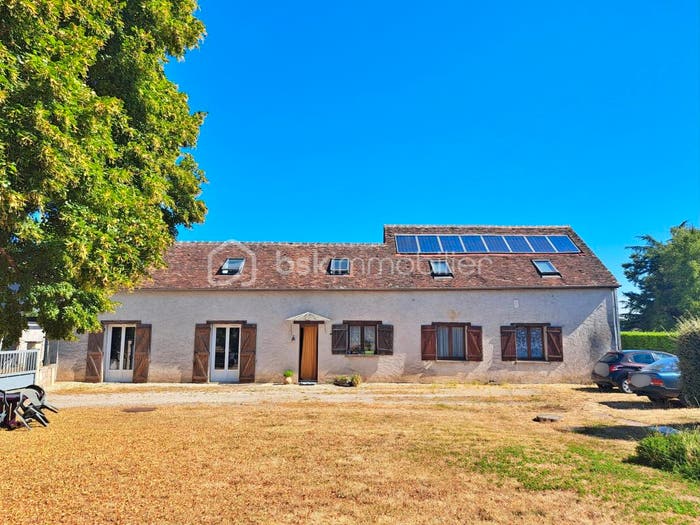 Truyes : Maison 7 pièces à vendre