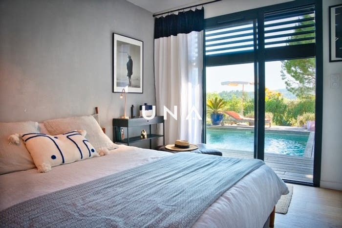 Saint-André-de-Roquepertuis : Maison 3 pièces à vendre