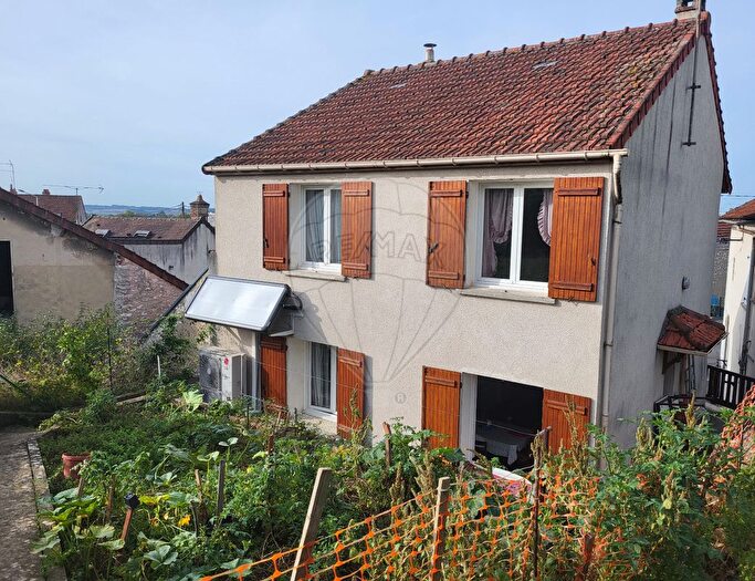 Montereau-Fault-Yonne, Ville basse - Maison 7 pièces à vendre