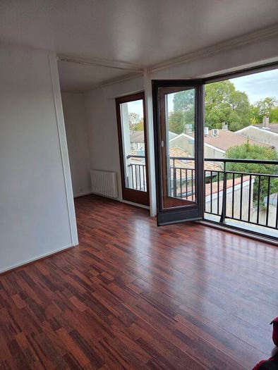 Grand Parc, Bordeaux - Appartement 2 pièces à louer