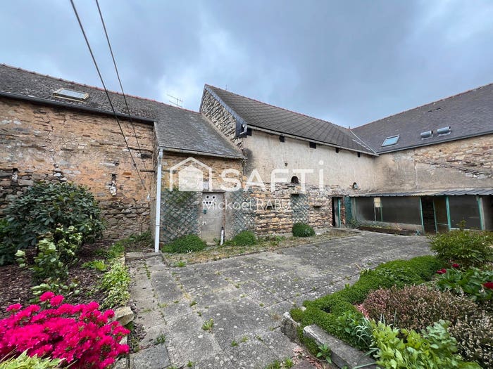 Maison 6 pièces à Lusanger, à vendre