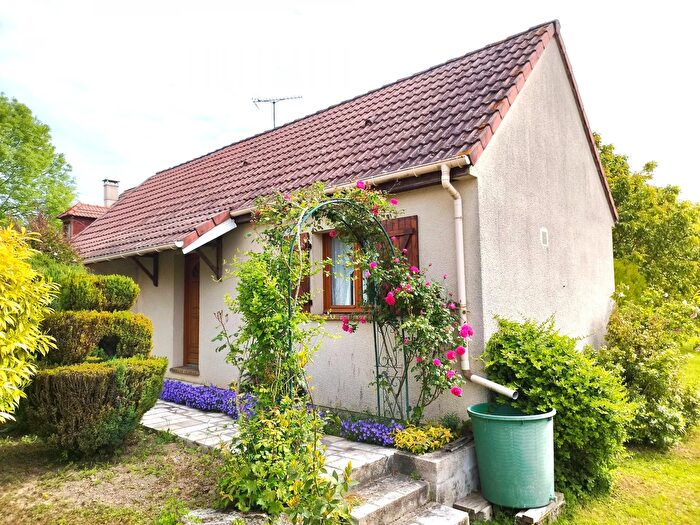 Auxy : Maison 3 pièces à vendre