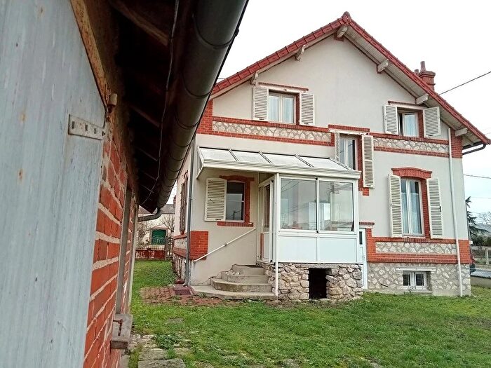 Bellegarde : Maison 5 pièces à vendre