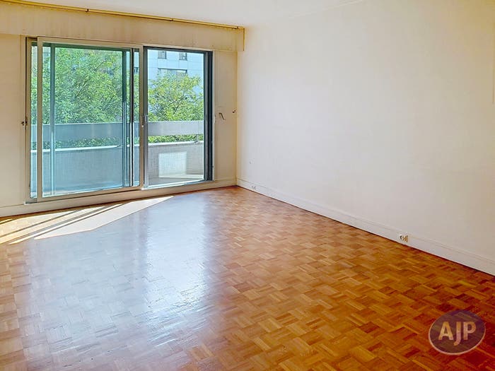 Appartement 2 pièces à Paris 16ème, Porte de Saint-Cloud, Auteuil-Sud, à vendre