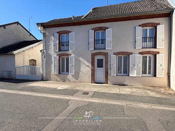 Mirebeau-sur-Bèze - Maison 6 pièces à vendre