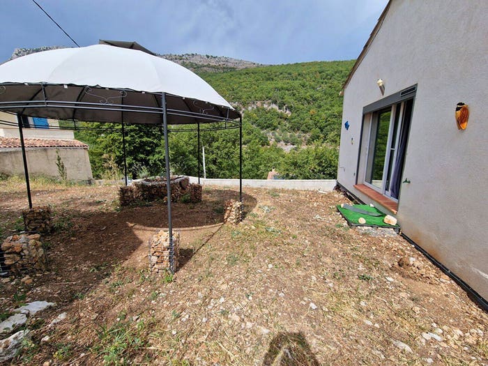 Appartement 2 pièces à Bouyon, à louer