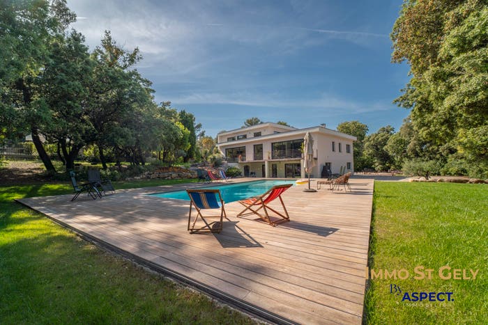 Maison 9 pièces à vendre à Montferrier-sur-Lez