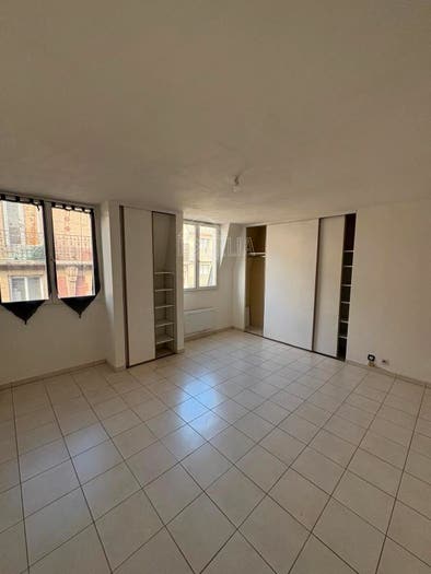Appartement 1 pièce à louer à Mantes-la-Jolie, Centre-ville