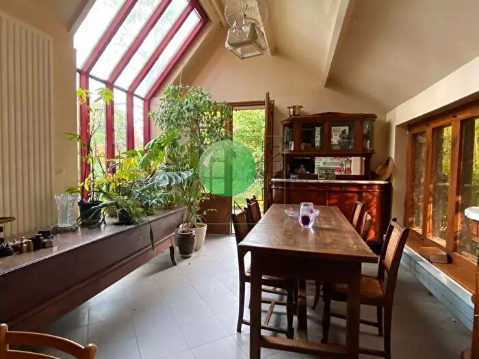 Maison 8 pièces à Mondeville, à vendre