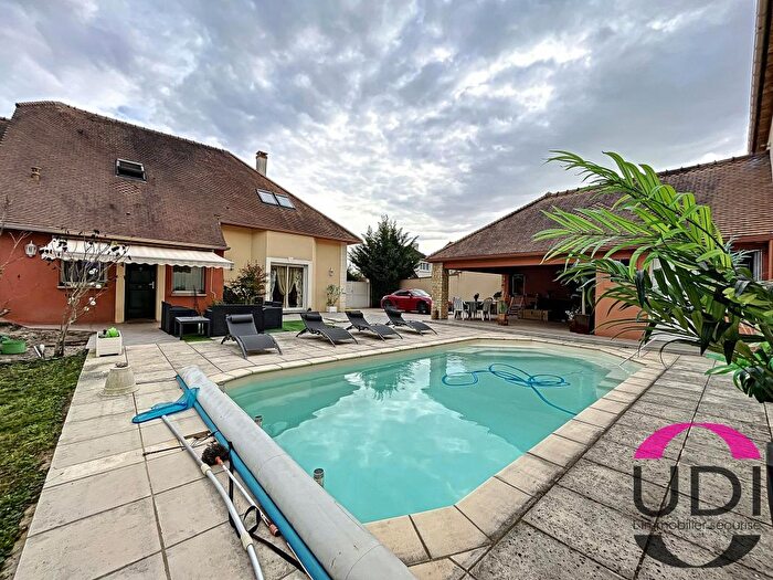 Boutigny-sur-Essonne : Maison 6 pièces à vendre
