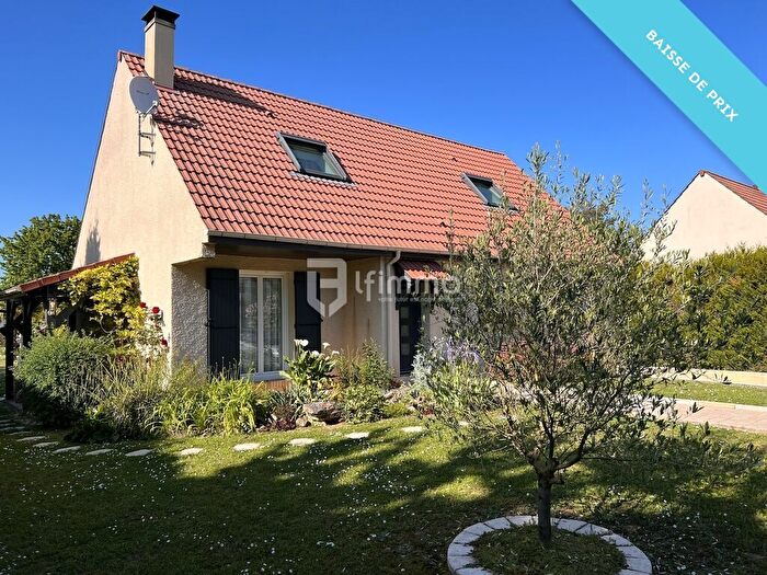 Marolles-sur-Seine : Maison 6 pièces à vendre