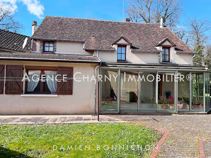 Charny : Maison 9 pièces à vendre