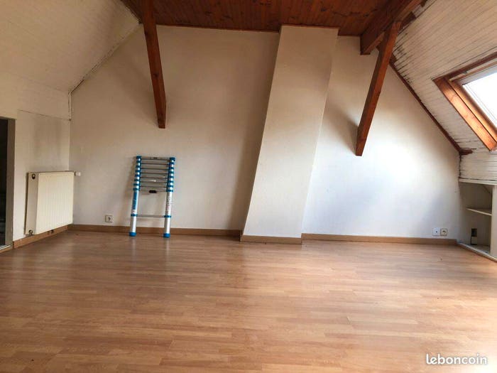 Appartement 2 pièces à General de Gaulle-Iles, Montfermeil, à louer