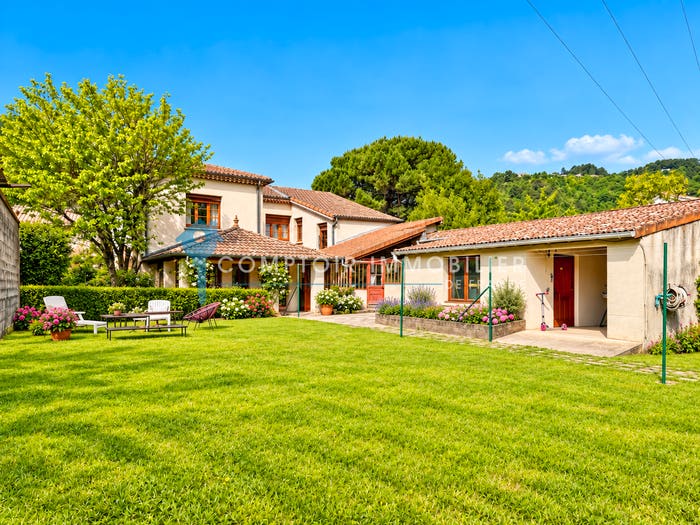 Maison 9 pièces à vendre à Labégude