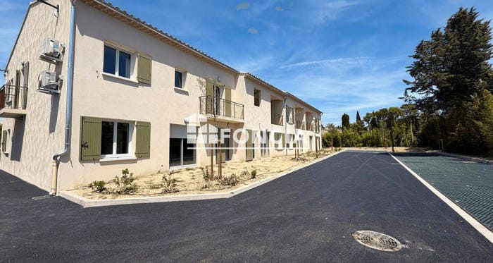 Secteur Nord, Pernes-les-Fontaines : Appartement 3 pièces à louer