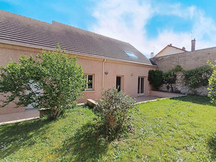 Maison 7 pièces à vendre à Mantes-la-Jolie, Gassicourt