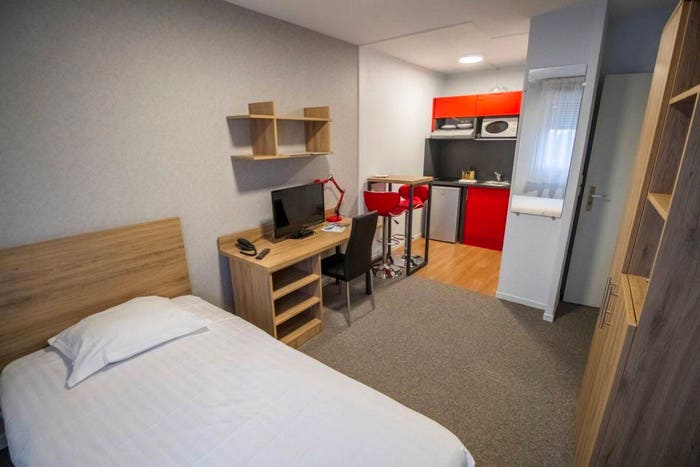 Centre Ville, Reims : Appartement 1 pièce à louer