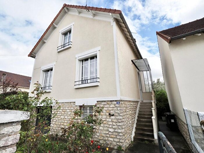 Melun, Montaigu : Maison 5 pièces à vendre