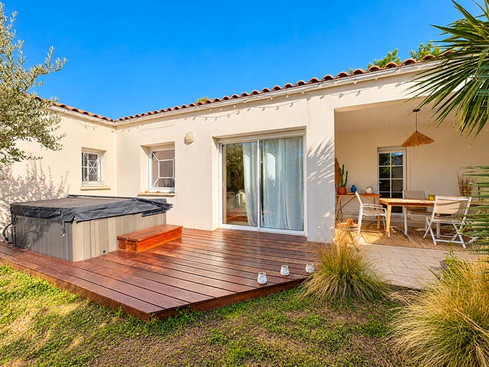 Dompierre-sur-Mer - Maison 4 pièces à vendre