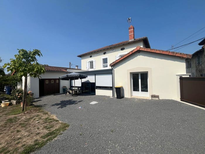 Chabanais - Maison 6 pièces à vendre