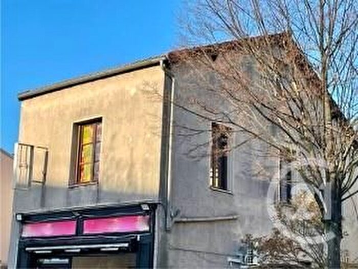 Nanterre, Petit Nanterre : Maison 8 pièces à vendre