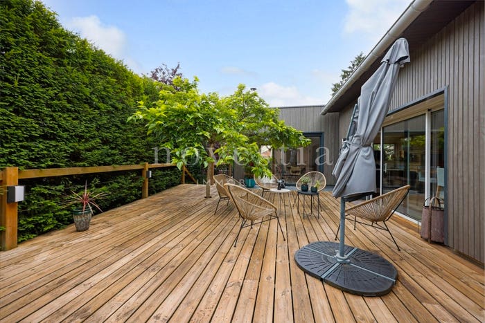 Boissy-Saint-Léger, Bois Clary : Maison 8 pièces à vendre