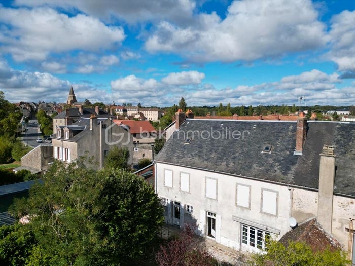 Maison 8 pièces à Magnac-Laval, à vendre