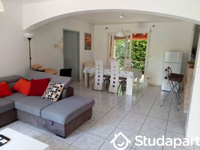 Appartement 1 pièce à louer à Beausoleil, Nîmes
