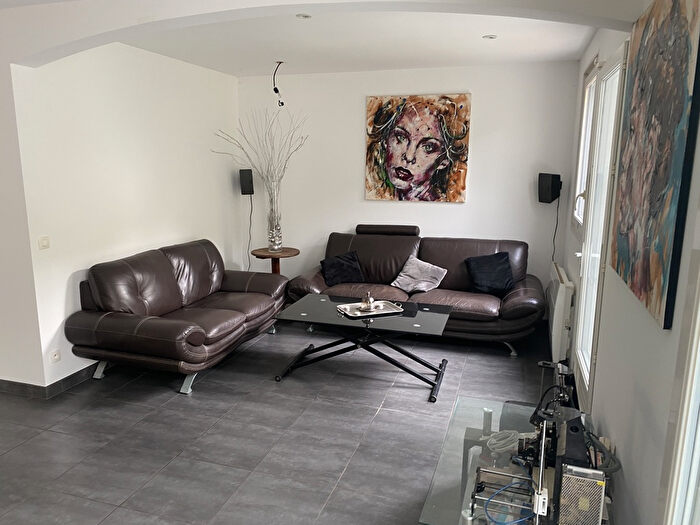 Chalo-Saint-Mars : Maison 6 pièces à vendre