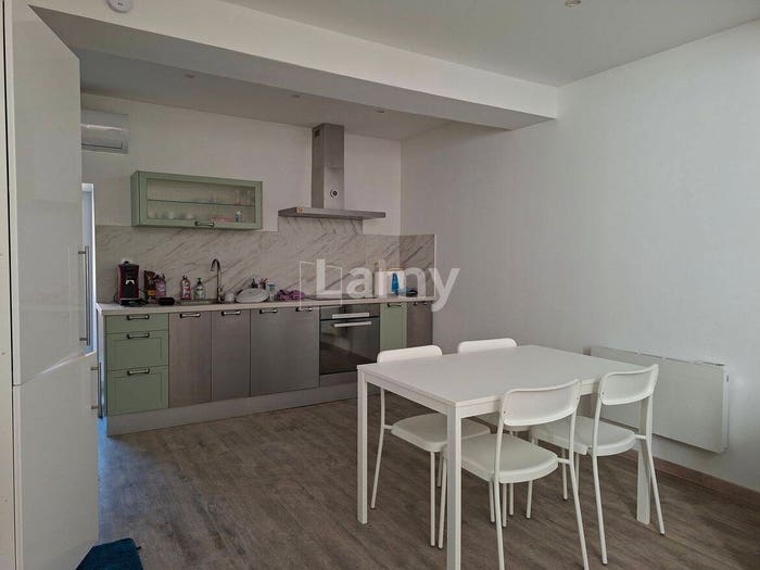 Centre Ville-La Baume-Le Gand, Sisteron : Appartement 3 pièces à louer
