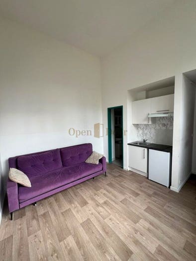 Les Pavillons-sous-Bois, Centre-ville, Basoche : Appartement 1 pièce à louer