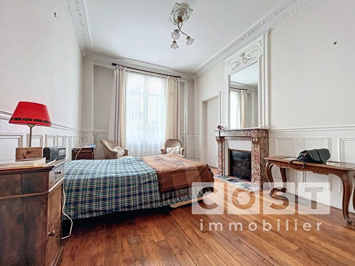 Appartement 1 pièce à Asnières-sur-Seine, Centre-ville, à vendre
