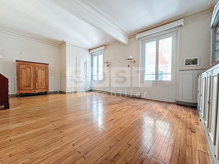 Asnières-sur-Seine, Bécon, Bourguignons : Appartement 3 pièces à vendre