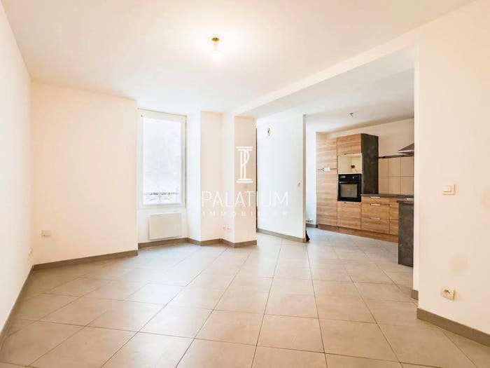 Oraison - Maison 6 pièces à louer