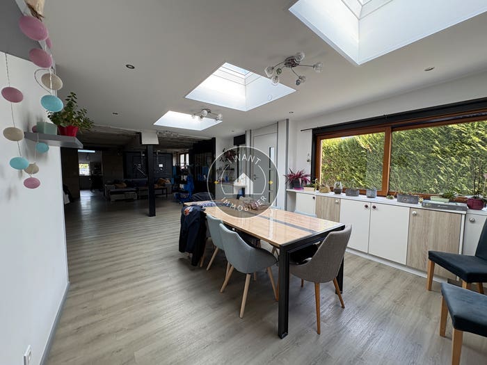 Saint-Clément-des-Levées : Maison 6 pièces à vendre