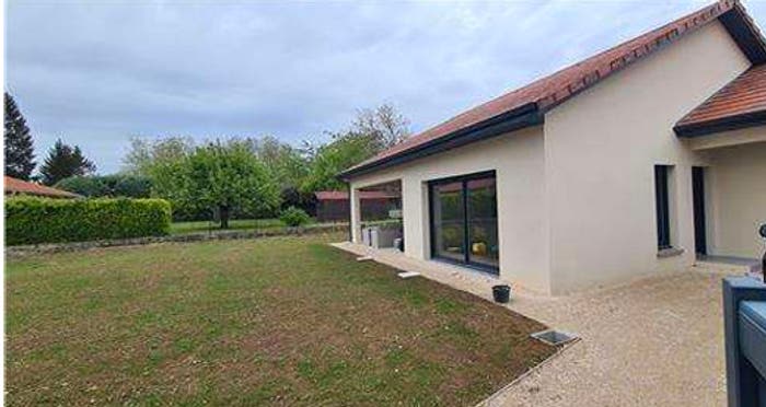 Maison 4 pièces à La Chapelle-de-la-Tour, à louer