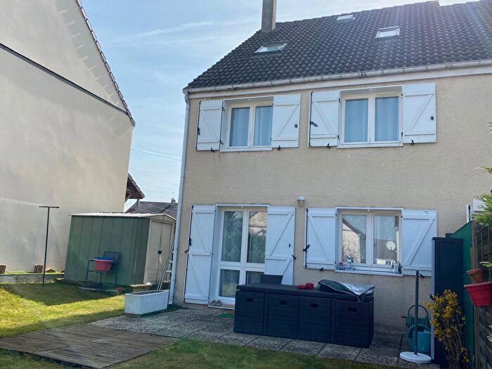 Maison 6 pièces à vendre à Breuillet