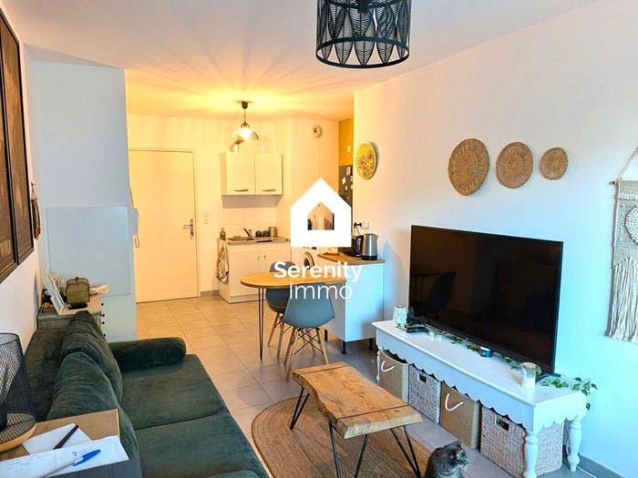 Pre de l'Aube-Centre, Septèmes-les-Vallons : Appartement 2 pièces à louer
