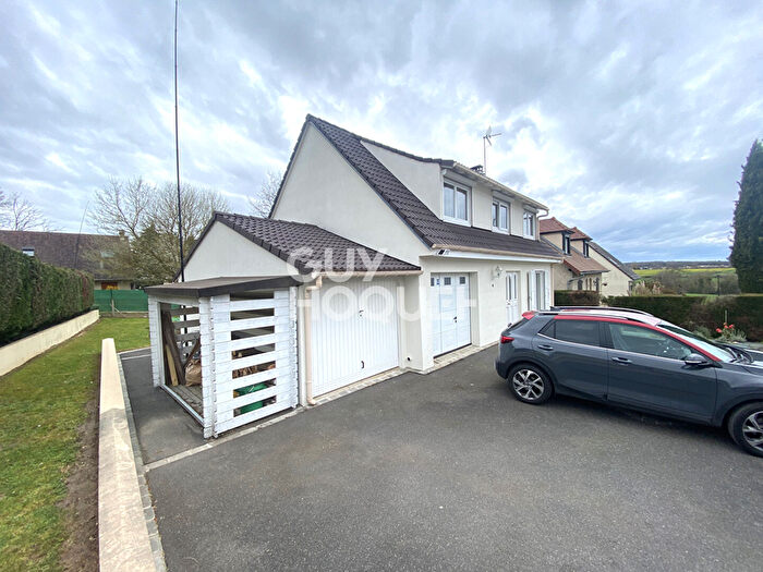 Maison 6 pièces à Saint-Yon, à vendre