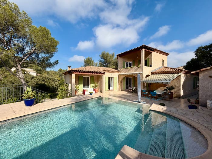 Maison 6 pièces à vendre à Nîmes, Camplanier, Cigale, Bois des Esprisses