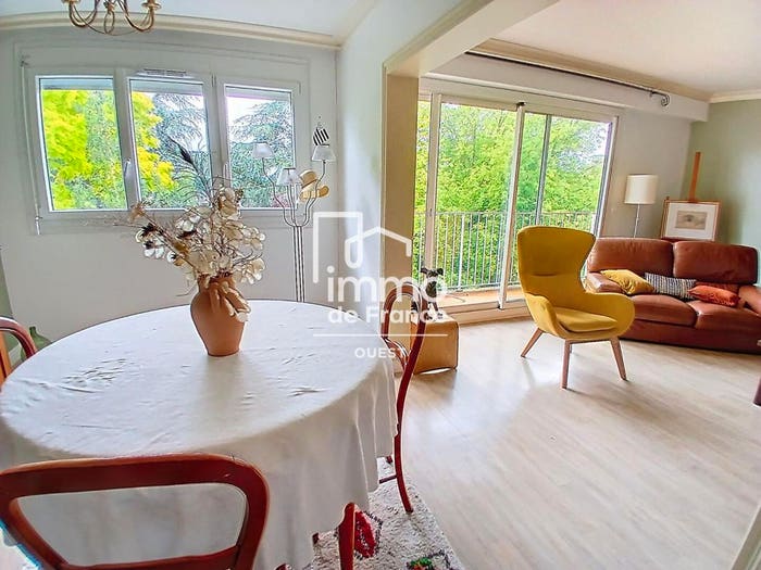 Laval, Saint-Nicolas : Appartement 5 pièces à vendre