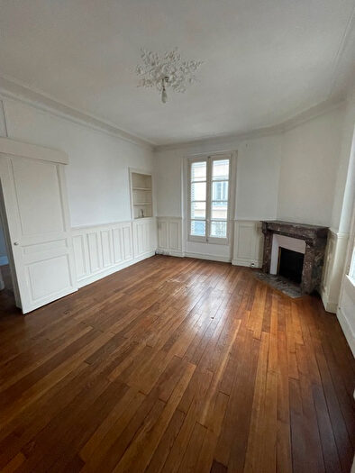 Appartement 5 pièces à vendre - Étampes, Centre-Ville