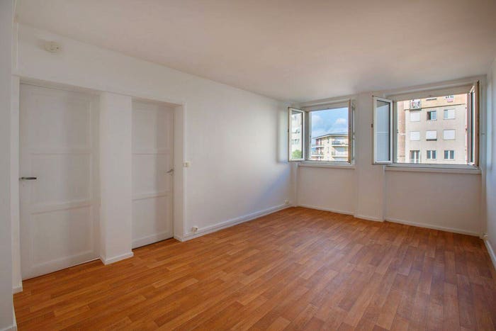 Rueil sur Seine-Plaine-Gare, Rueil-Malmaison : Appartement 4 pièces à louer