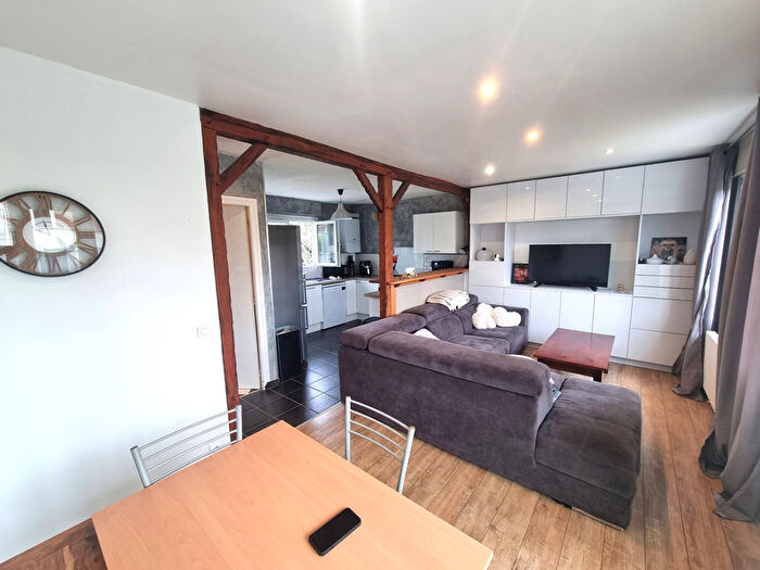 D'Huison-Longueville - Maison 3 pièces à vendre