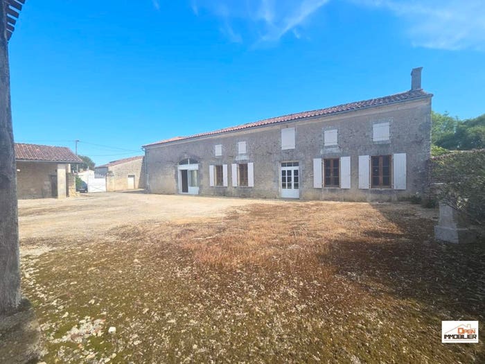 Maison 4 pièces à Auge-Saint-Médard, à vendre