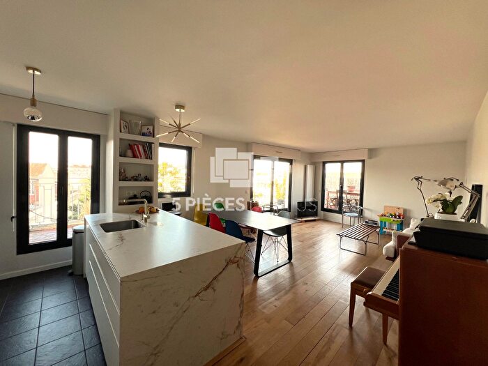 Asnières-sur-Seine, Centre-ville : Appartement 3 pièces à vendre